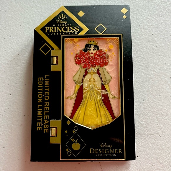 Disney | Accessories | Disney Designer Collection Snow White Hinged Pin ...